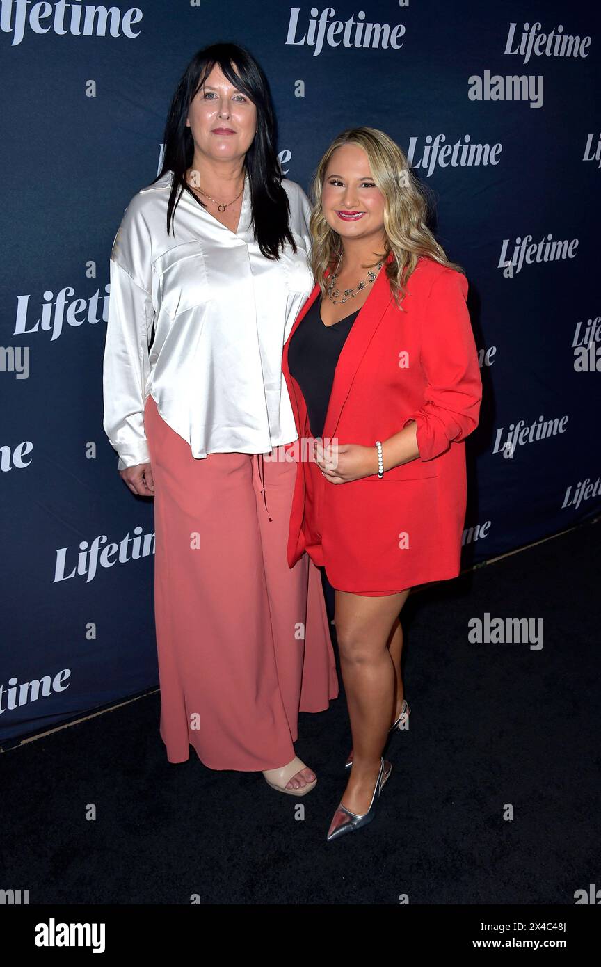 Gypsy Rose Blanchard mit Stiefmutter Kristy Blanchard beim An Evening ...