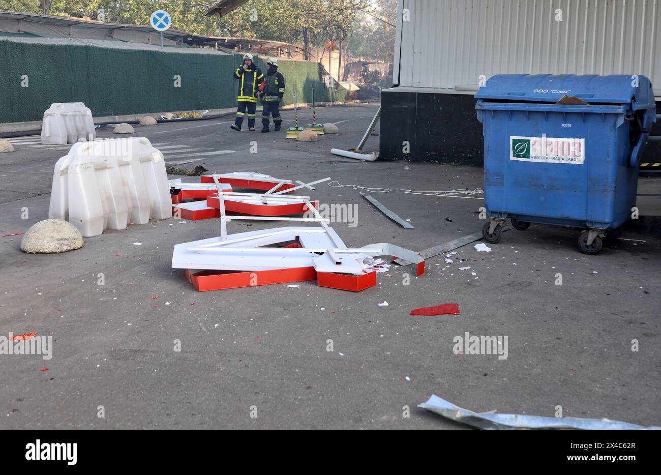 Non Exclusive: ODESA, UKRAINE - MAY 2, 2024 - Debris is scattered at a ...
