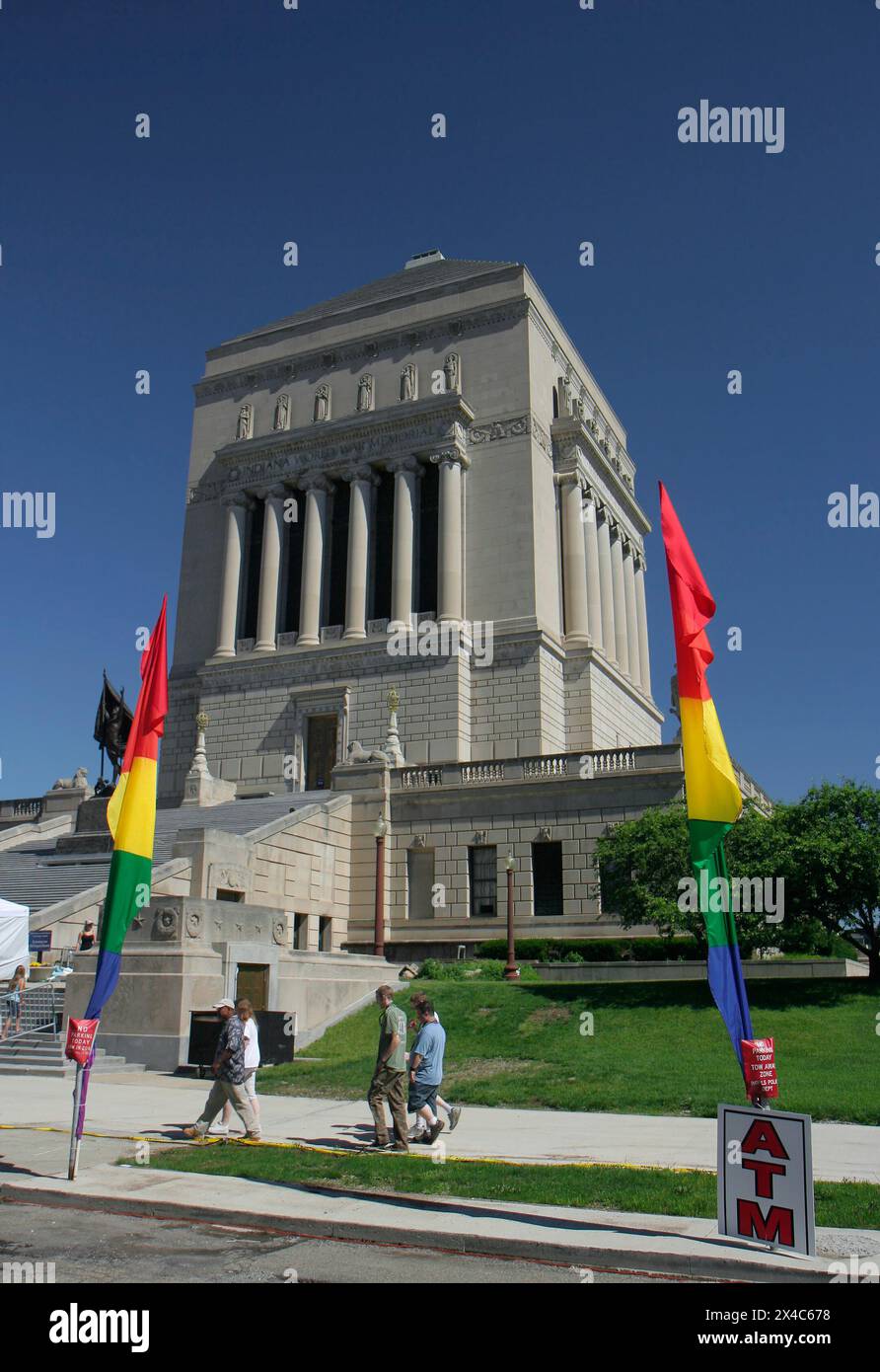 INDIANAPOLIS, IN, USA-JUNE 14,2008:The Indiana World War Memorial Plaza ...