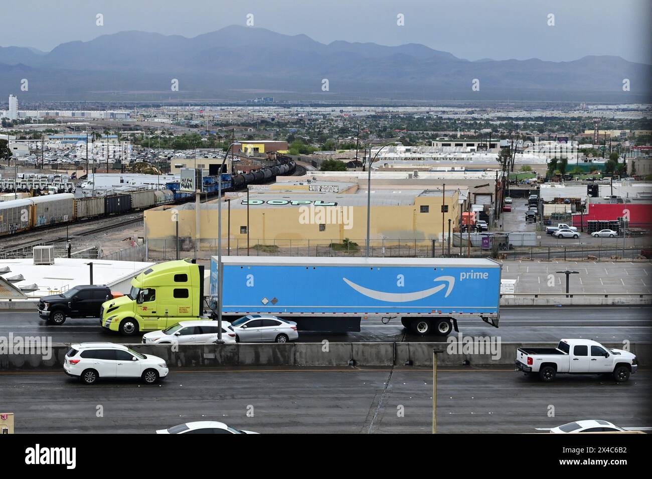 Traffic on the Interstate 515 in Las Vegas Stock Photo - Alamy