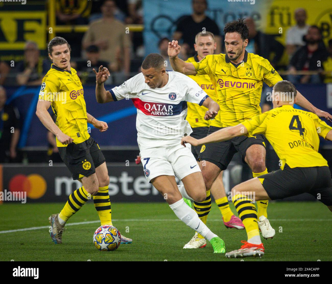 Dortmund, Germany. 01st Mai 2024. Kylian Mbappe (Paris) Nico Schlotterbeck (BVB) Mats Hummels ...