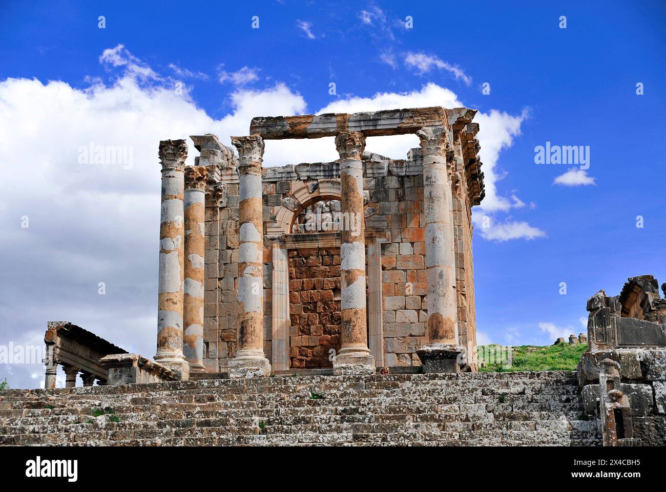 TOURISM - CULTURE - ARCHAEOLOGY - ALGERIA. Temple of Gens Septimia ...