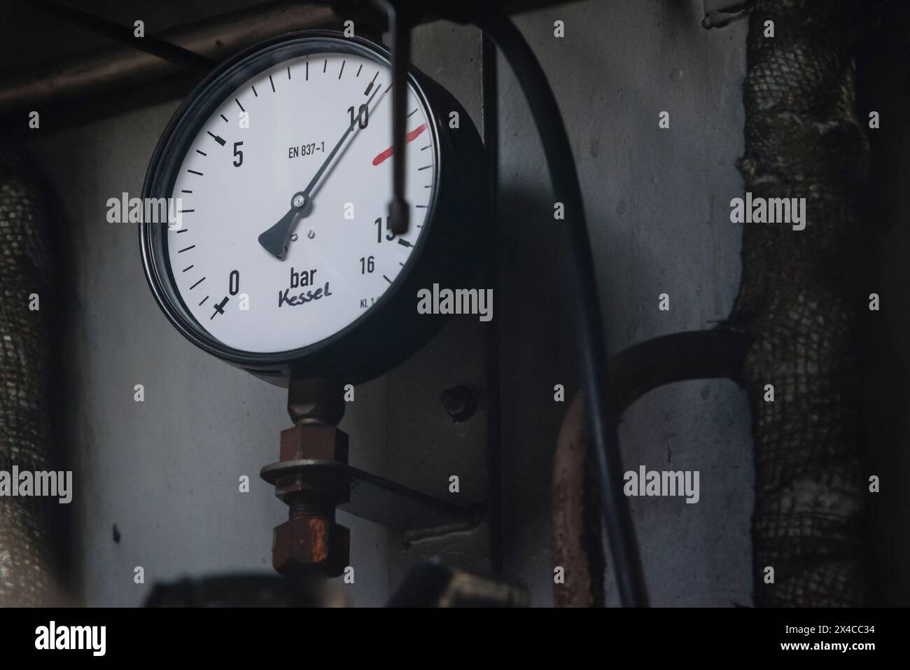 Boiler pressure gauge hi-res stock photography and images - Alamy