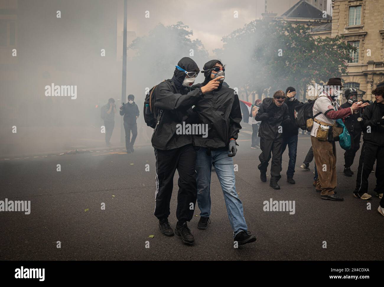 Riot material hi-res stock photography and images - Alamy