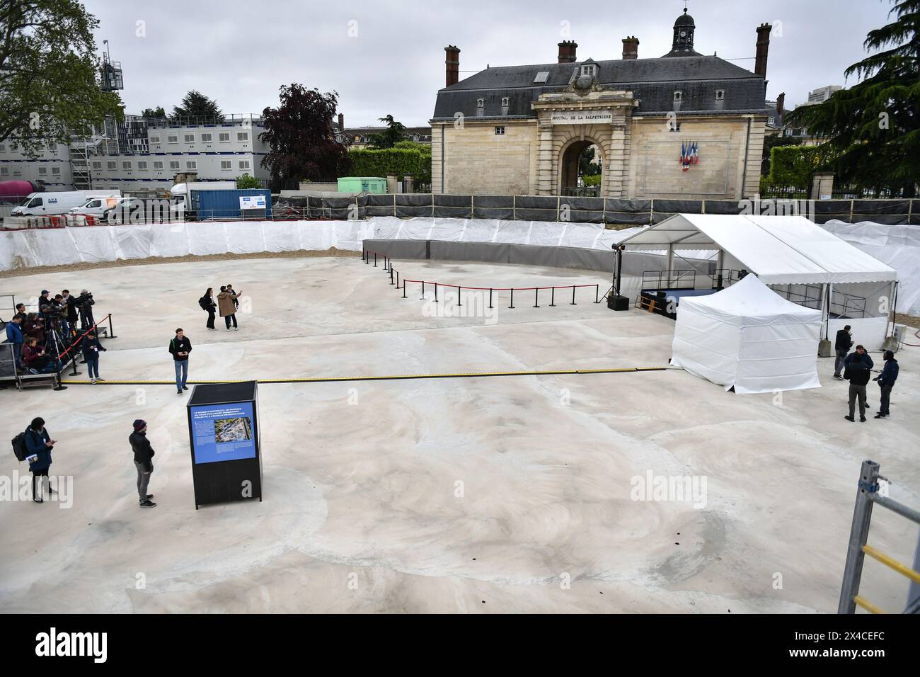 Austerlitz basin hi-res stock photography and images - Alamy