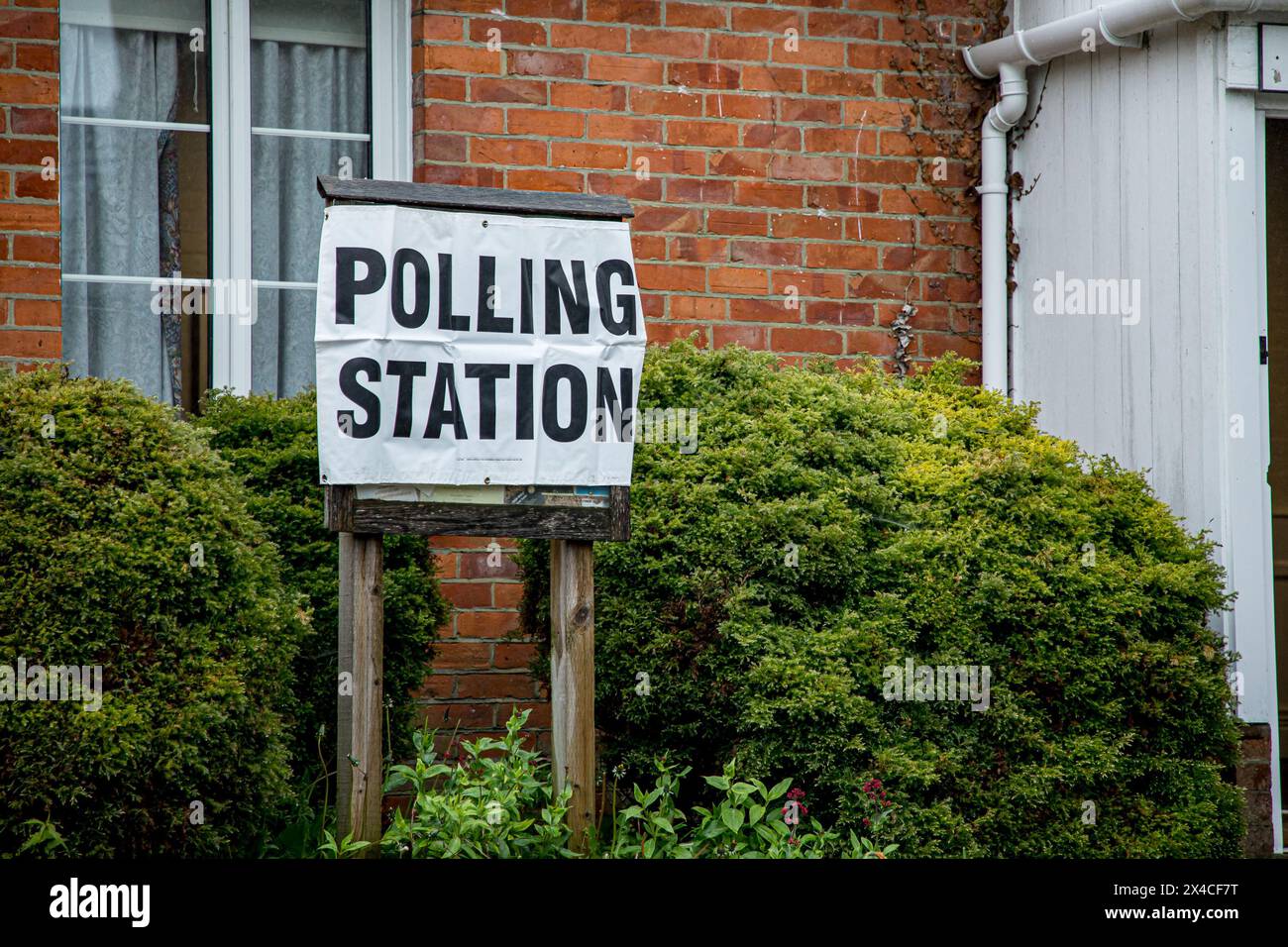 Salisbury, England, UK, 2nd May, 2024 Polling station sign outside of ...