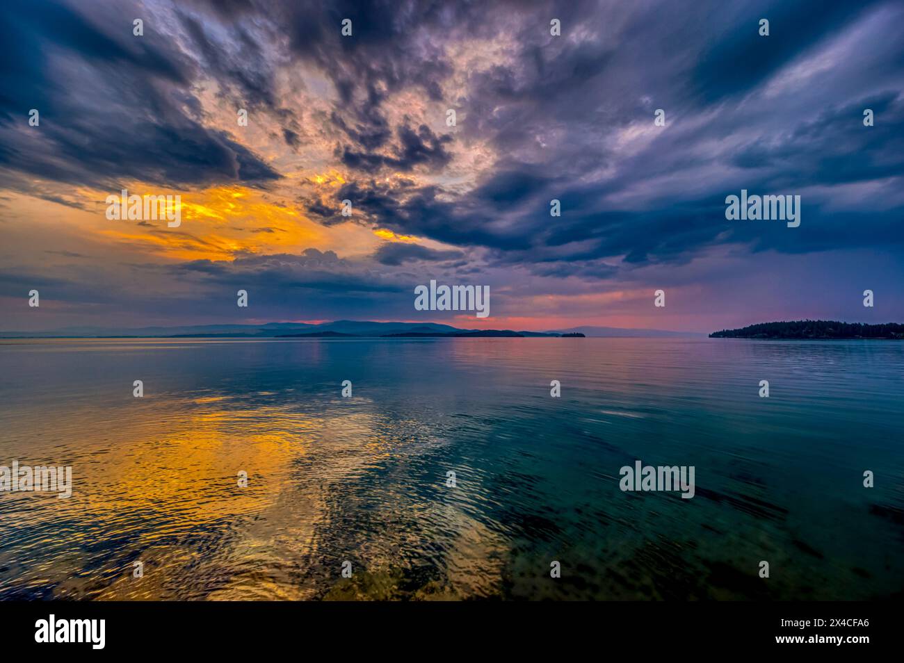 Flathead lake sunset hi-res stock photography and images - Alamy