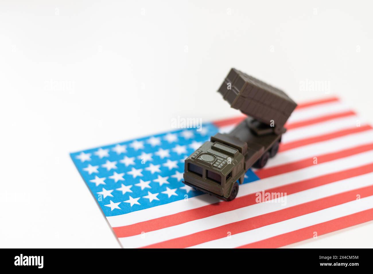 American fire power with tank firing Stock Photo - Alamy