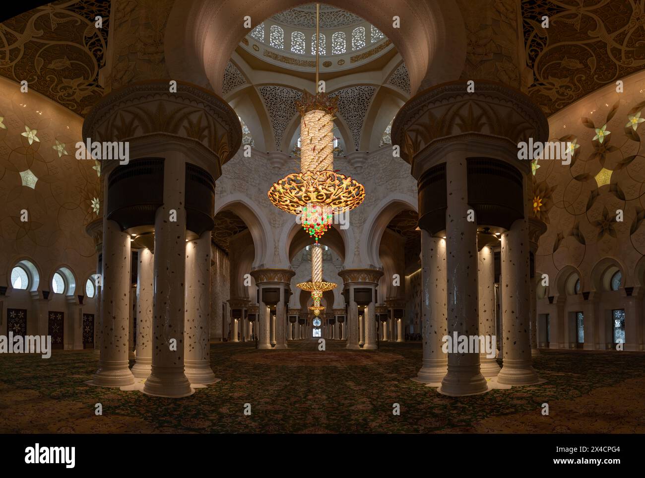A picture of the Main Prayer Hall of the Sheikh Zayed Grand Mosque ...