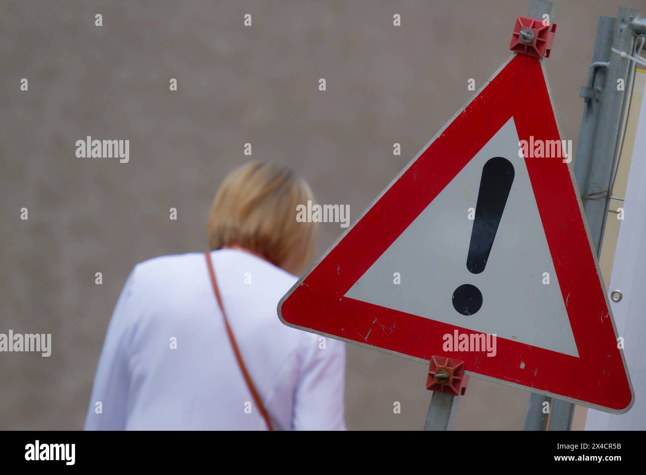 Achtung Vorsicht an dieser Stelle. Salzburg Salzburg Österreich ...