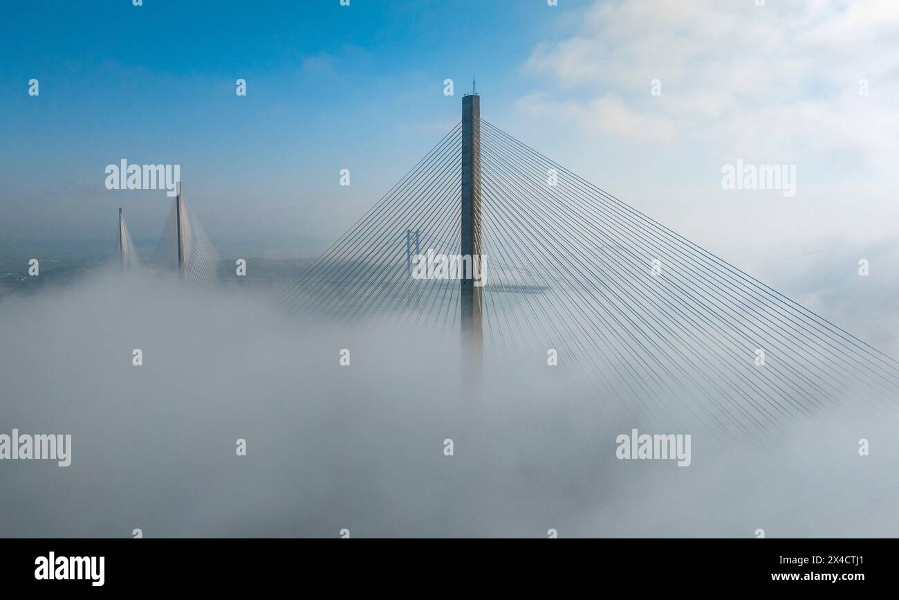 Fog 2024 hi-res stock photography and images - Alamy