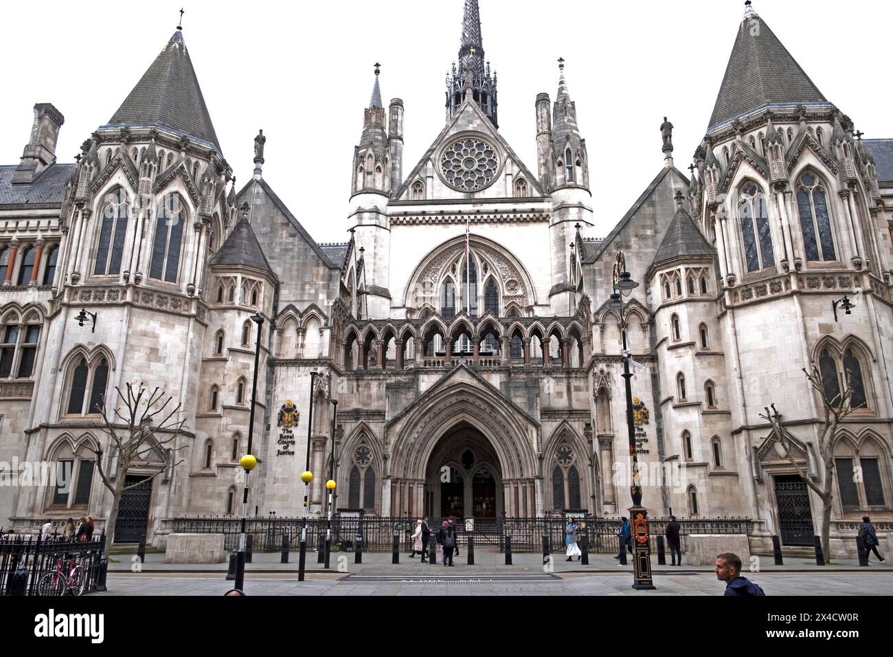 Exterior outside view people on the street Royal Courts of Justice ...
