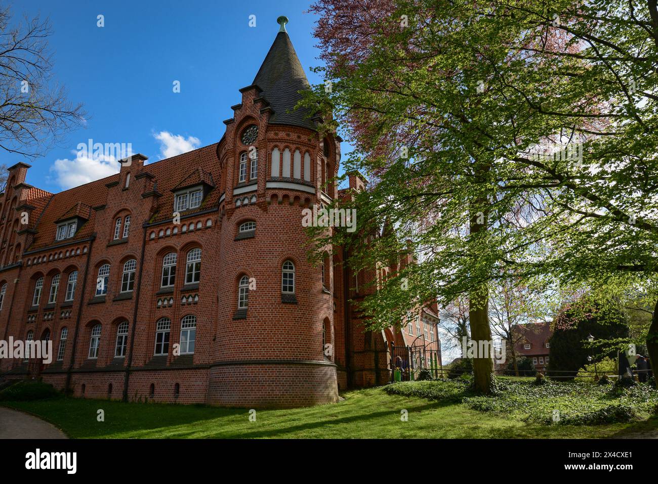 Bergedorf castle garden hi-res stock photography and images - Alamy