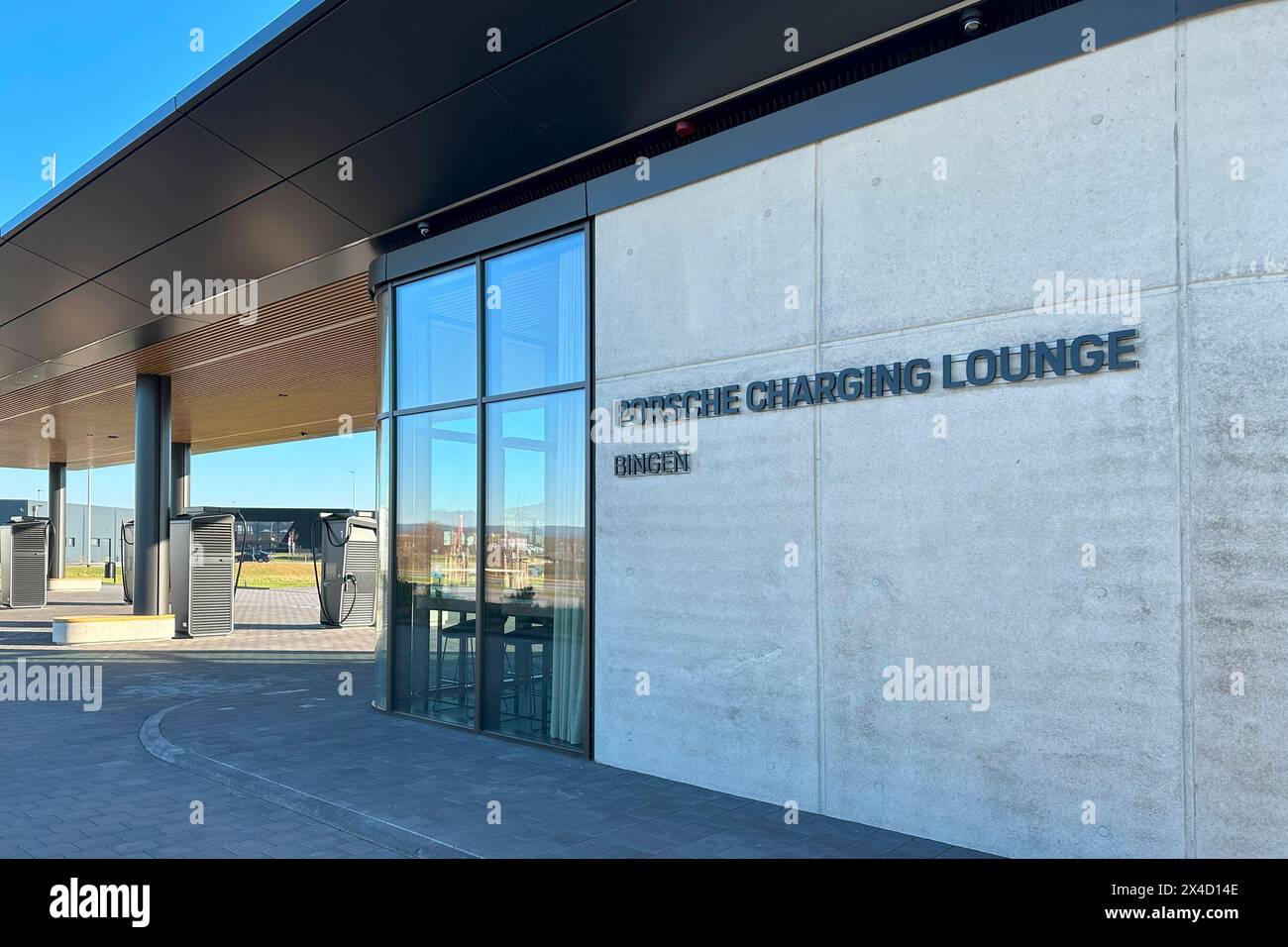 Porsche Charging Lounge Bingen am rhein, Power Charger electric vehicle ...