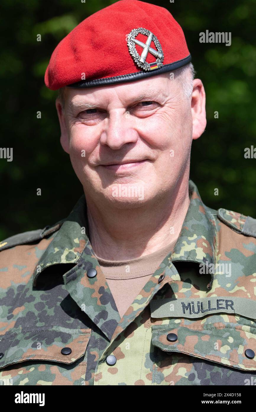 Brigadegeneral Hans-Dieter MUELLER, Kommandeur Landeskommando Nordrhein ...
