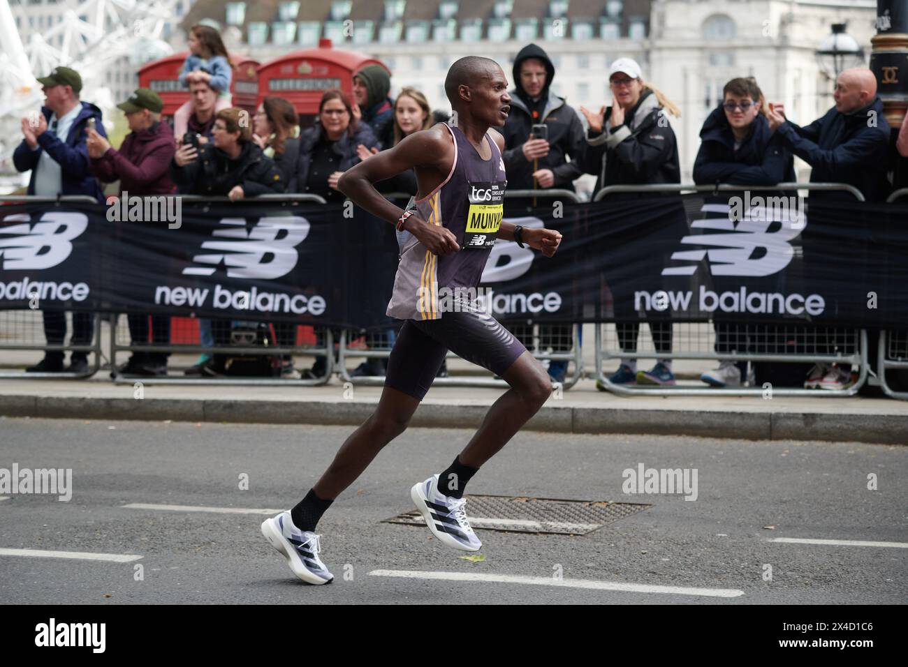 London Marathon 2024 April 21, 2024 Men’s Elite race Alexander Mutiso Munyao Stock Photo - Alamy
