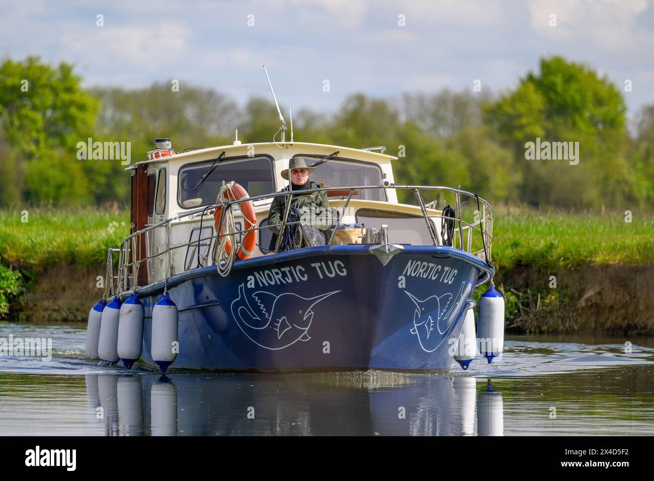 Boating on the River Thames Stock Photo - Alamy