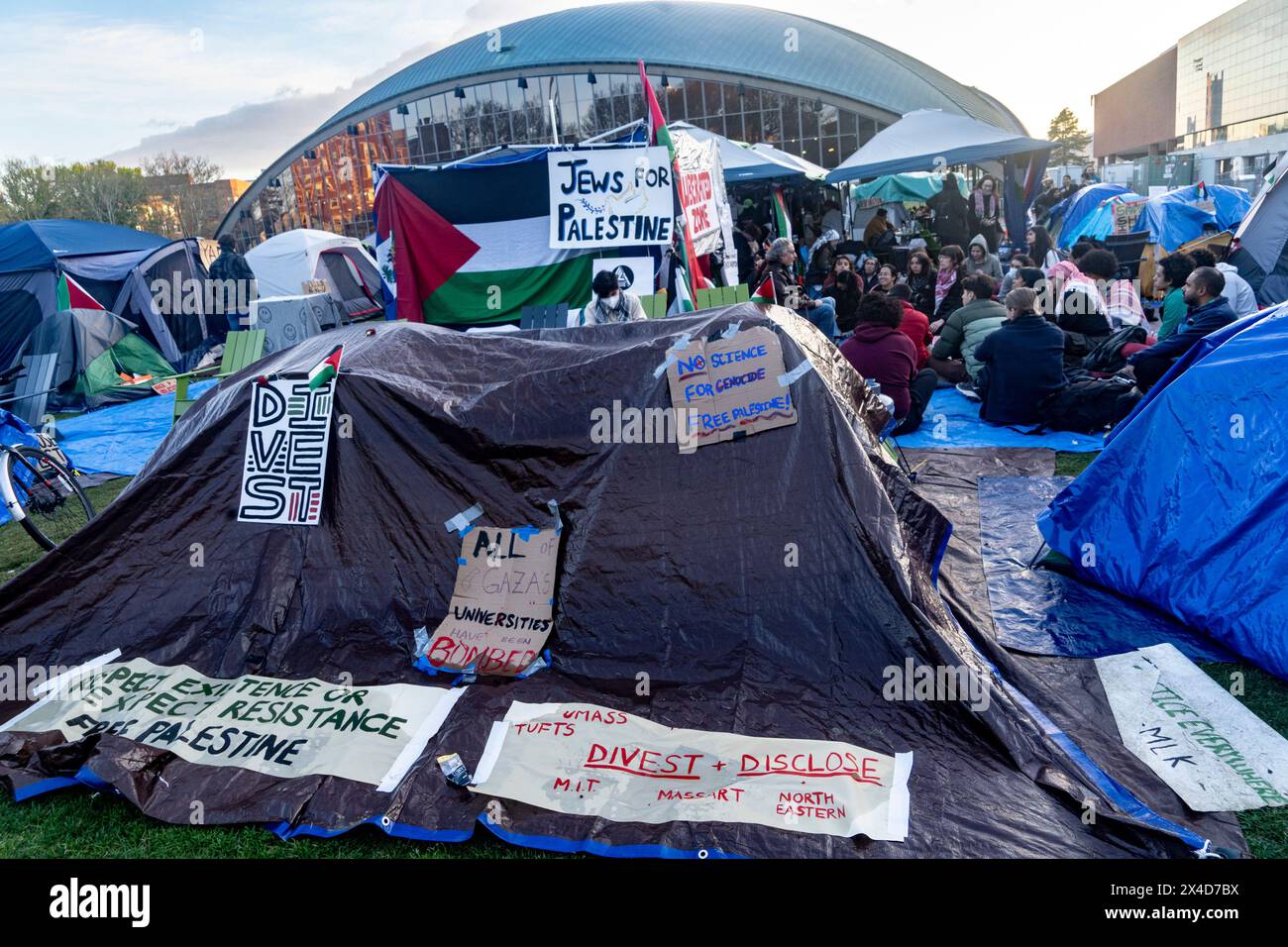 Institute of technology on may 1 hi-res stock photography and images ...