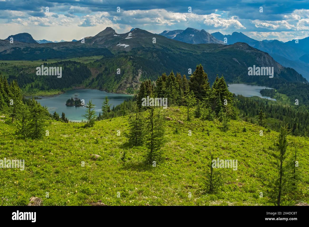 Sunshine mountain banff hi-res stock photography and images - Alamy
