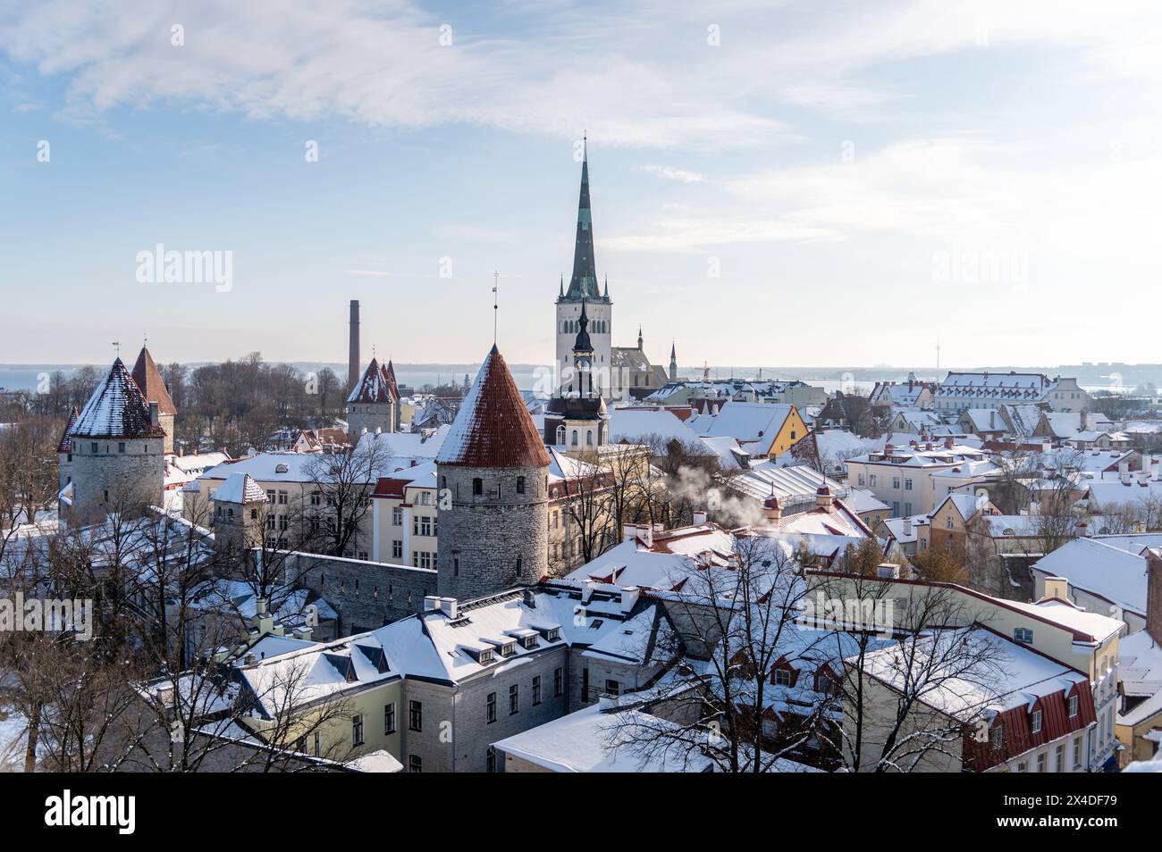 Tallinn old town vanalinn hi-res stock photography and images - Alamy
