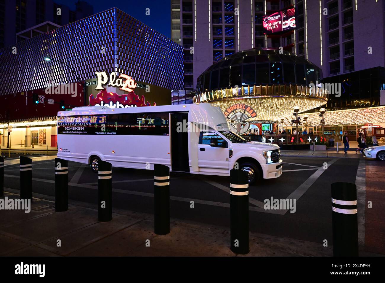 Limousine Bus late at night in Las Vegas Stock Photo - Alamy