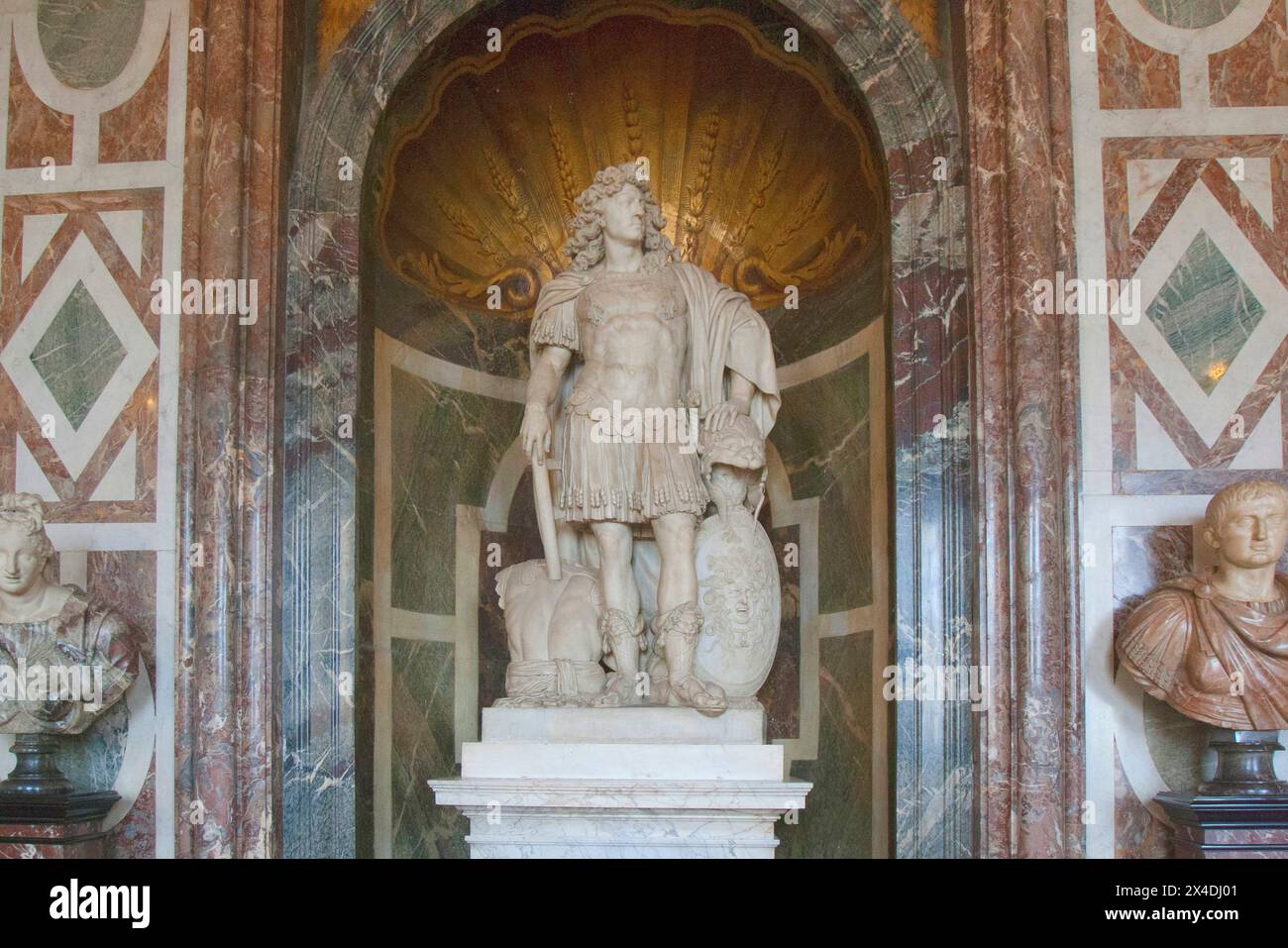 Statue louis xiv roman hi-res stock photography and images - Alamy