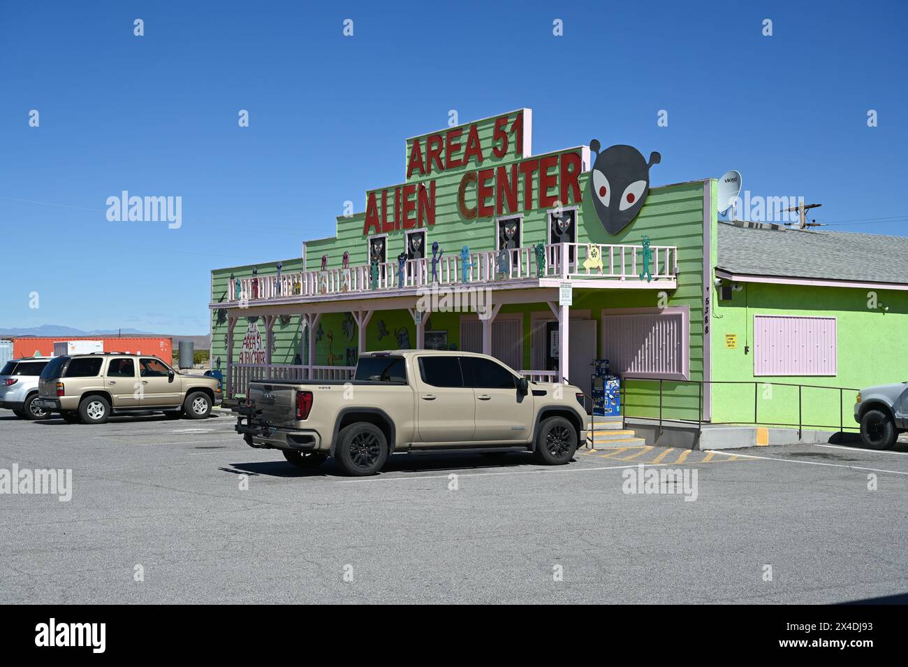 Area 51 gas stop hi-res stock photography and images - Alamy