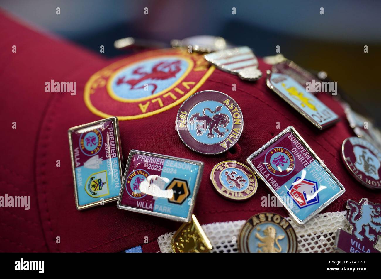 European football team badges hi-res stock photography and images - Alamy