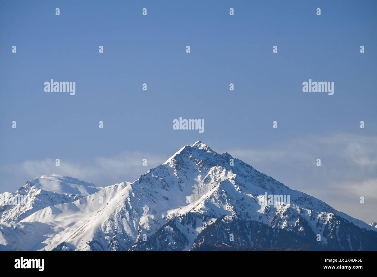 Snow covered mountains, Tian Shan, large system of mountain ranges in ...