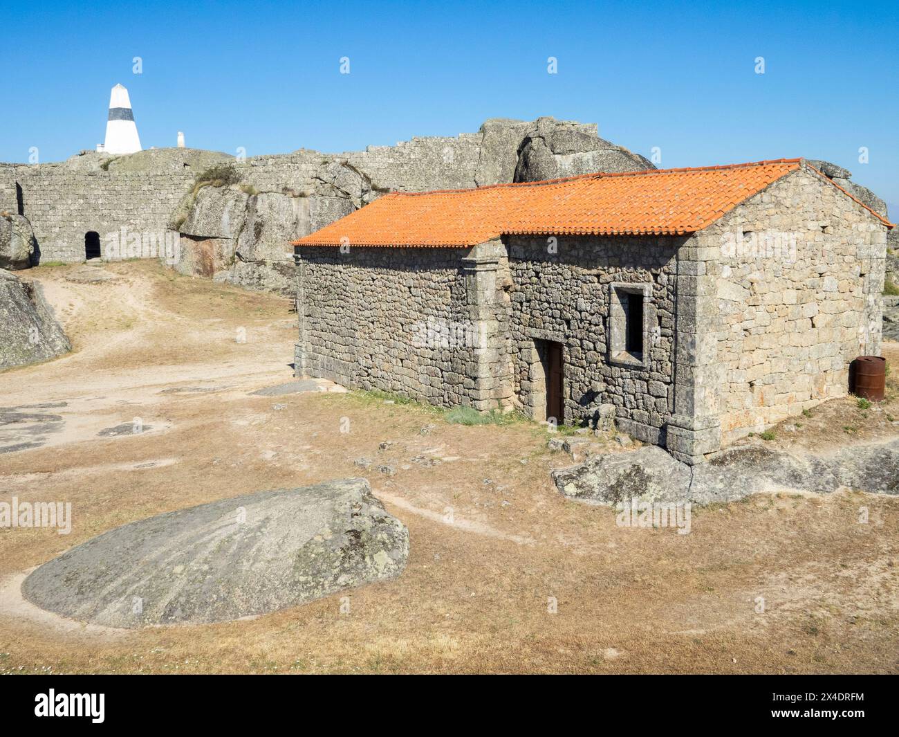 Medieval village monsanto portugal hi-res stock photography and images ...