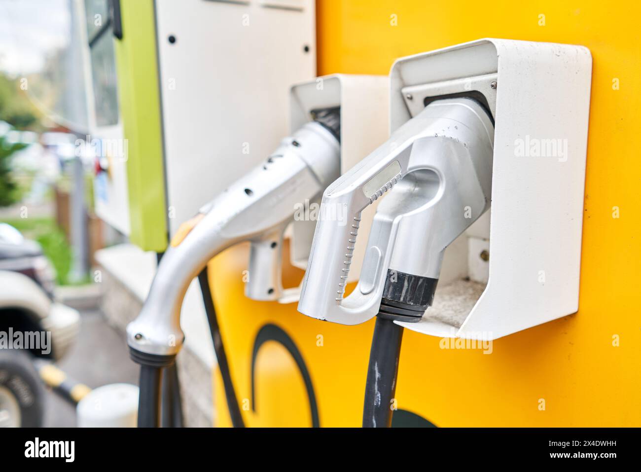 Power supply for electric car charging. Electric car charging station ...