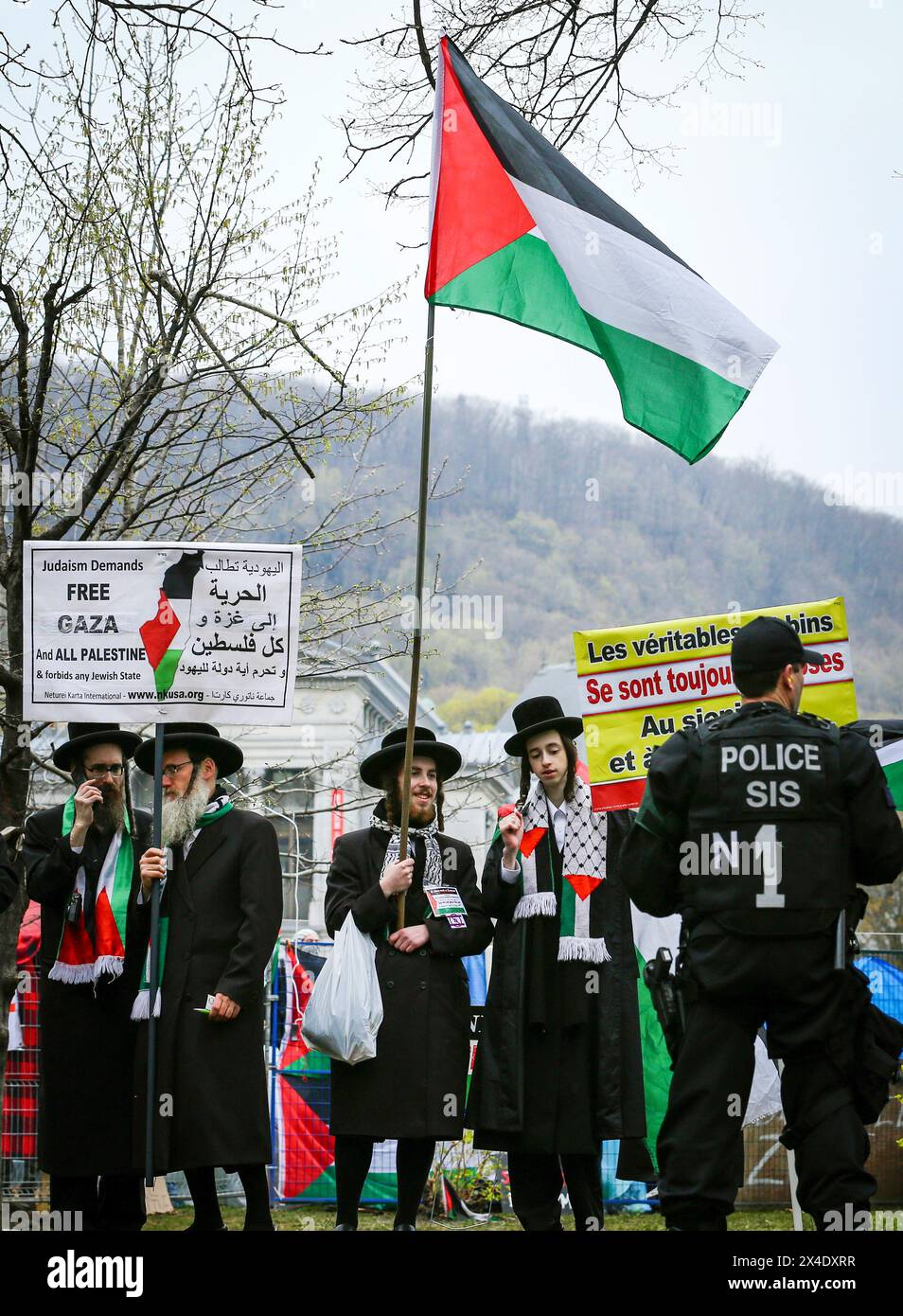 Montreal, Quebec, Canada. 2nd May, 2024. On Day 6 of McGill encampment ...