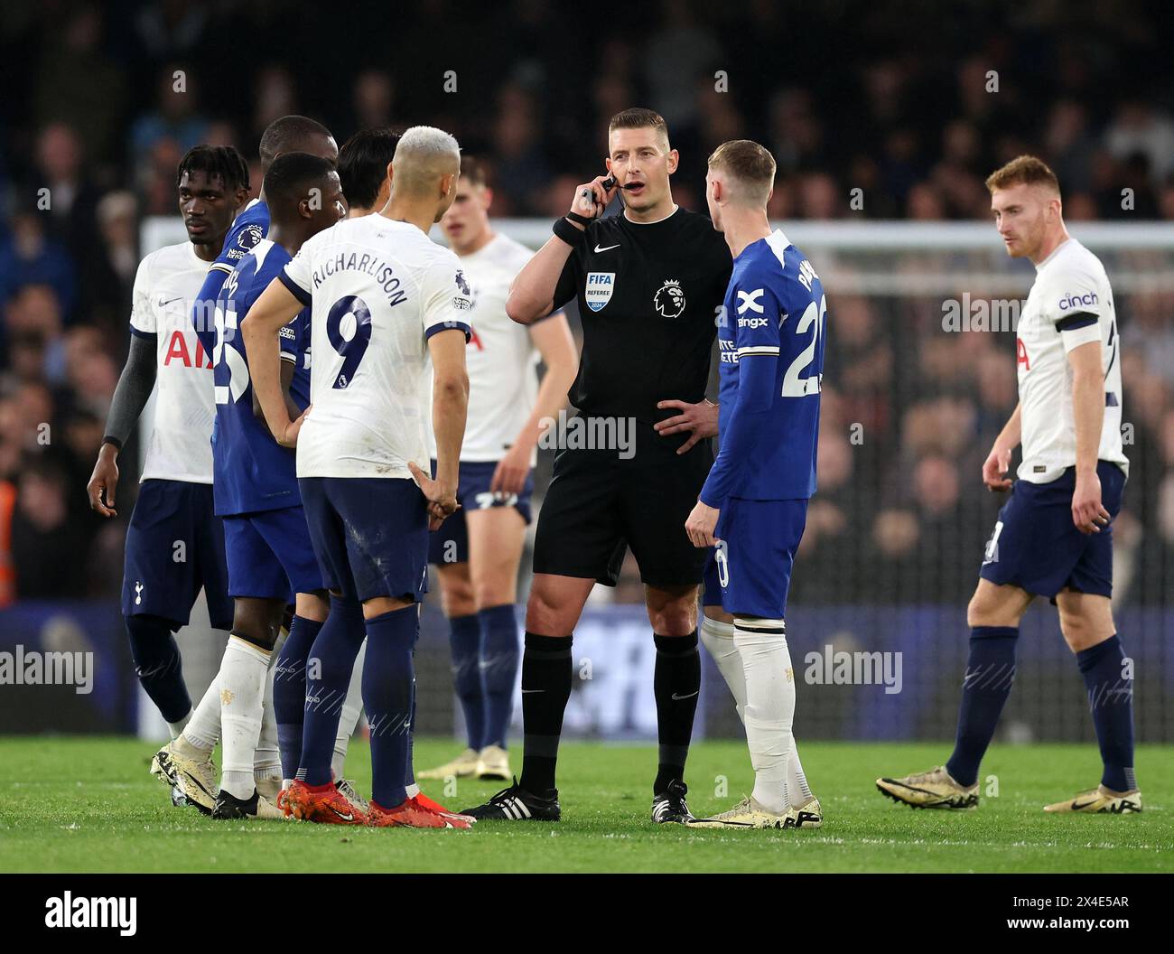 Robert jones referee hi-res stock photography and images - Alamy
