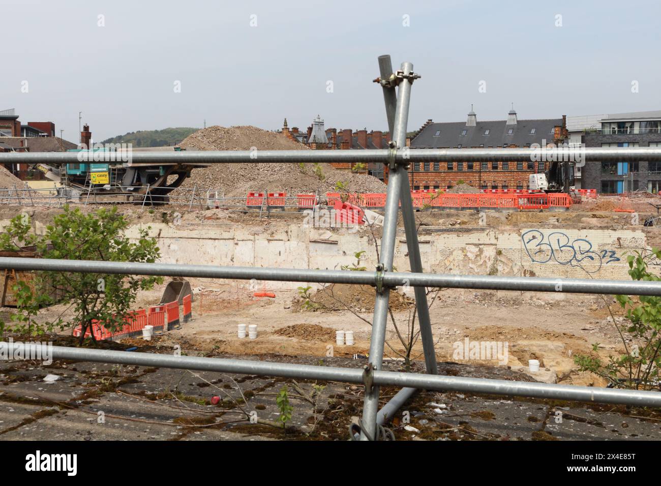 Archeological excavation and clean up at the site of Sheffield castle ...