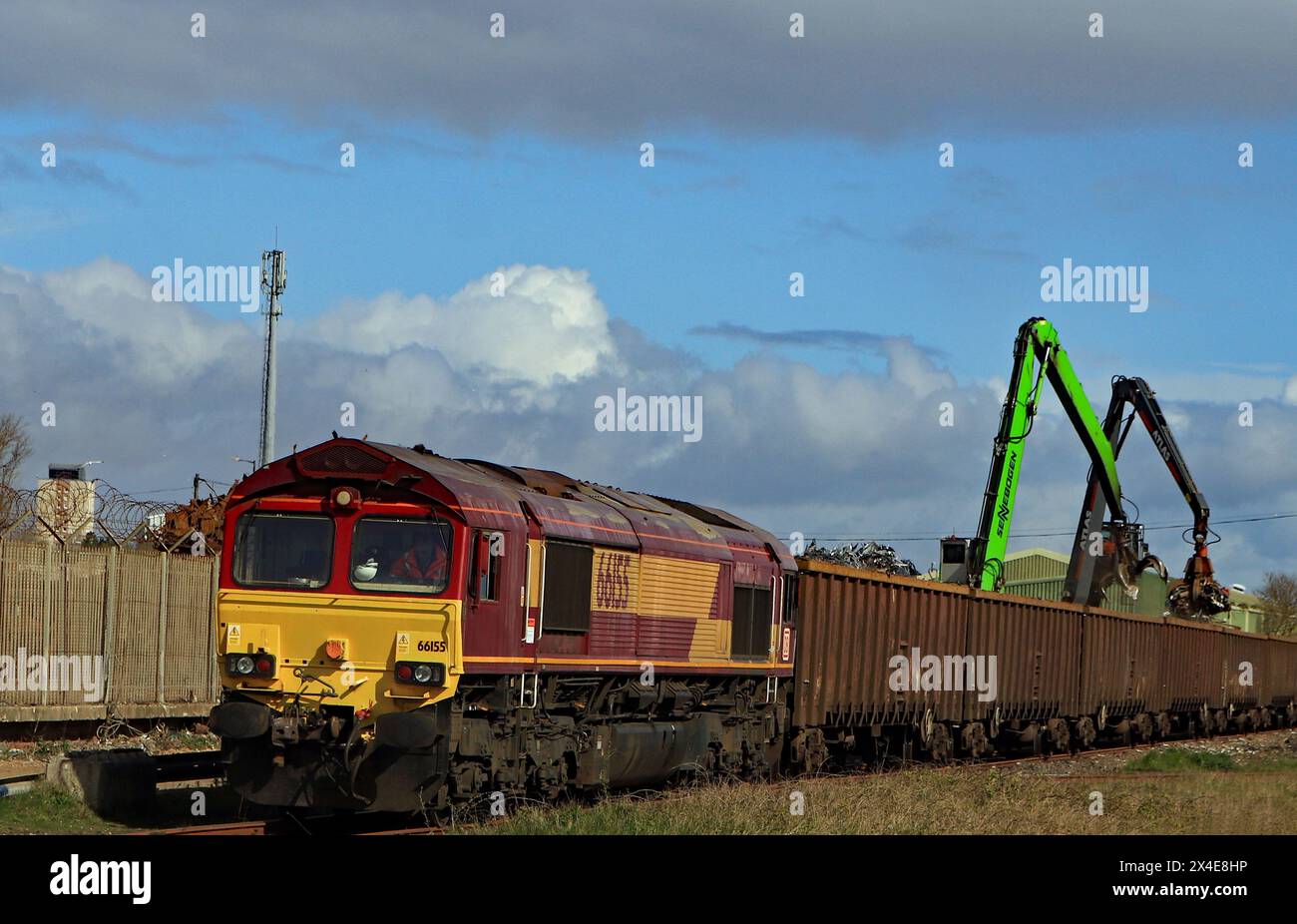 DB Cargo locomotive no 66155 stands at Ward Brothers in Headon near ...