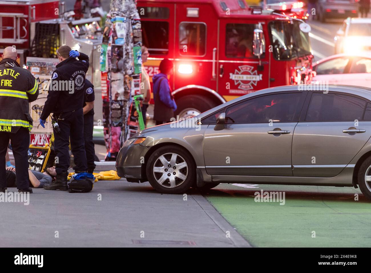 Seattle, USA. 20 Mar 2024. Capitol Hill Vehicle VS Cyclist in the bike ...