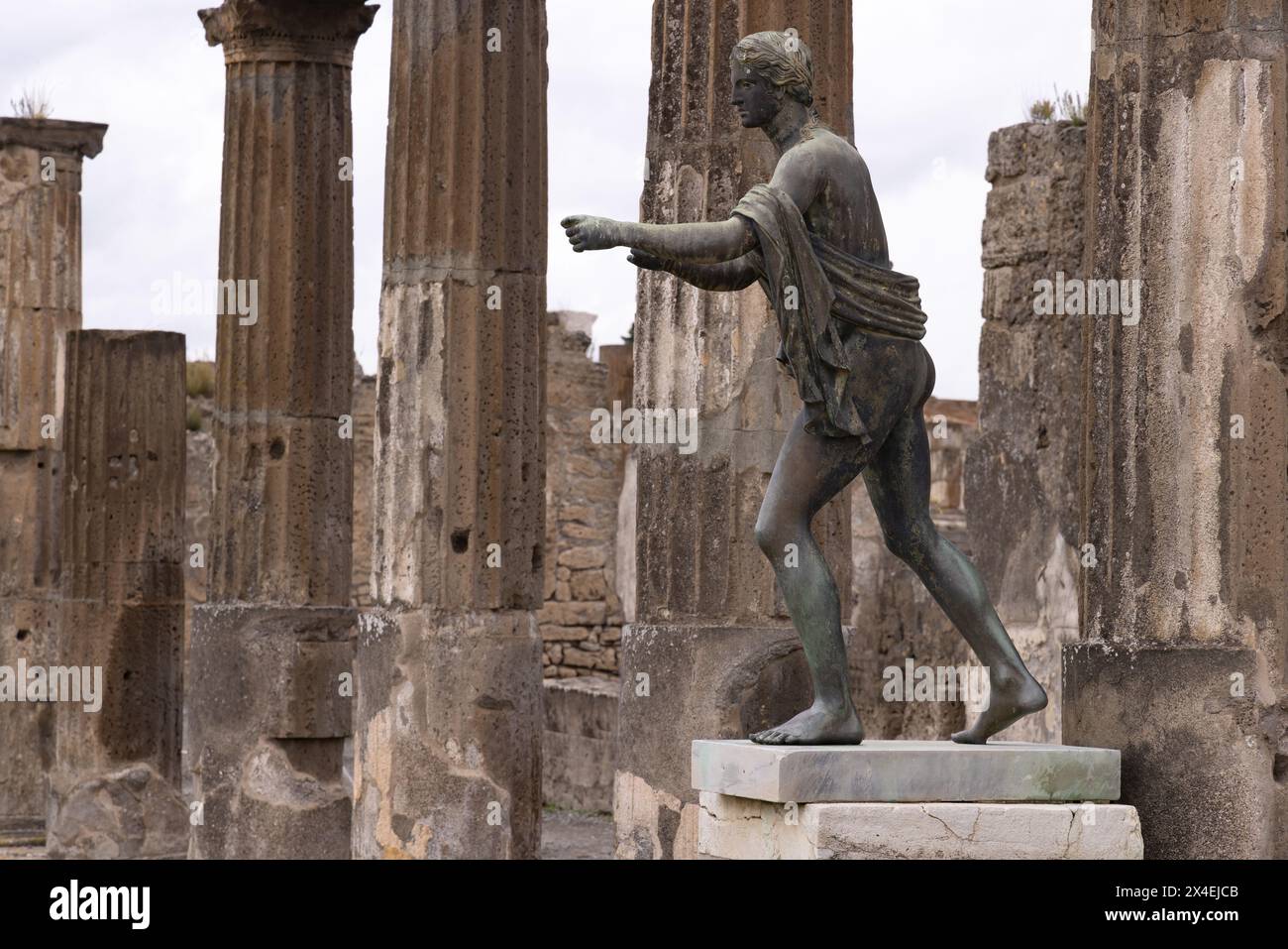 Ancient Temple of Apollo, Pompeii roman ruins, Pompeii UNESCO World ...