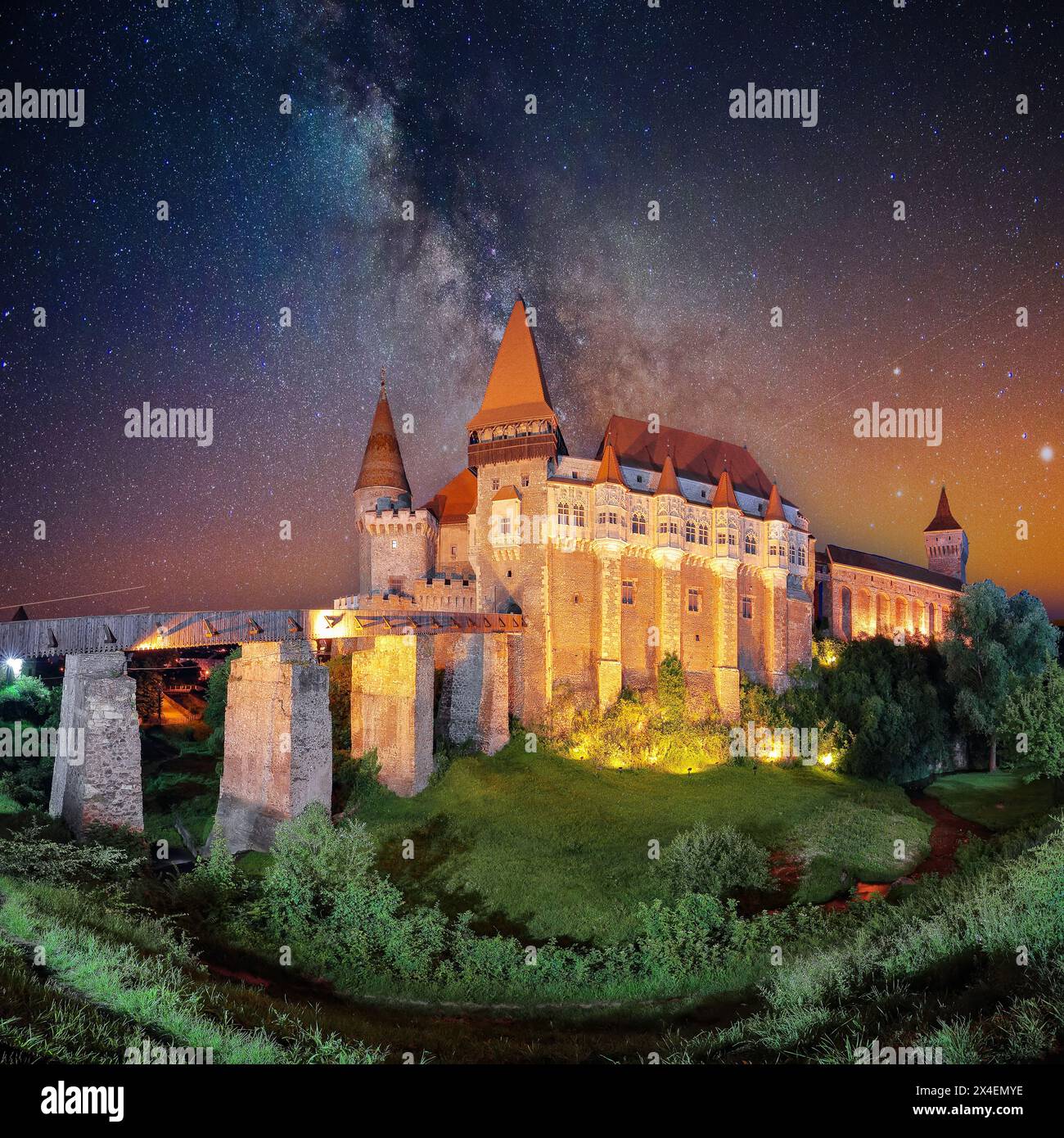 Fabulous night scene of Hunyad Castle / Corvin's Castle with wooden ...