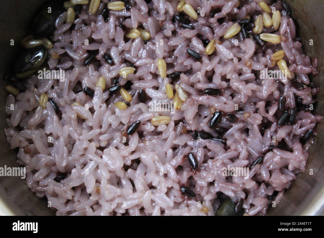 A bowl of cooked rice Stock Photo - Alamy