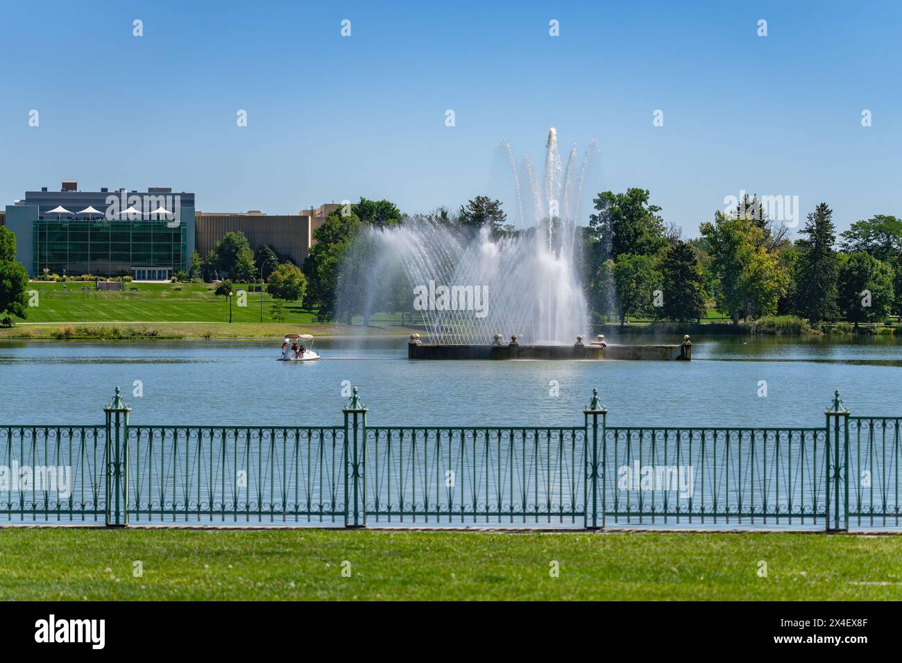 Water Fountain at Denver's City Park shooting high jets of water into ...