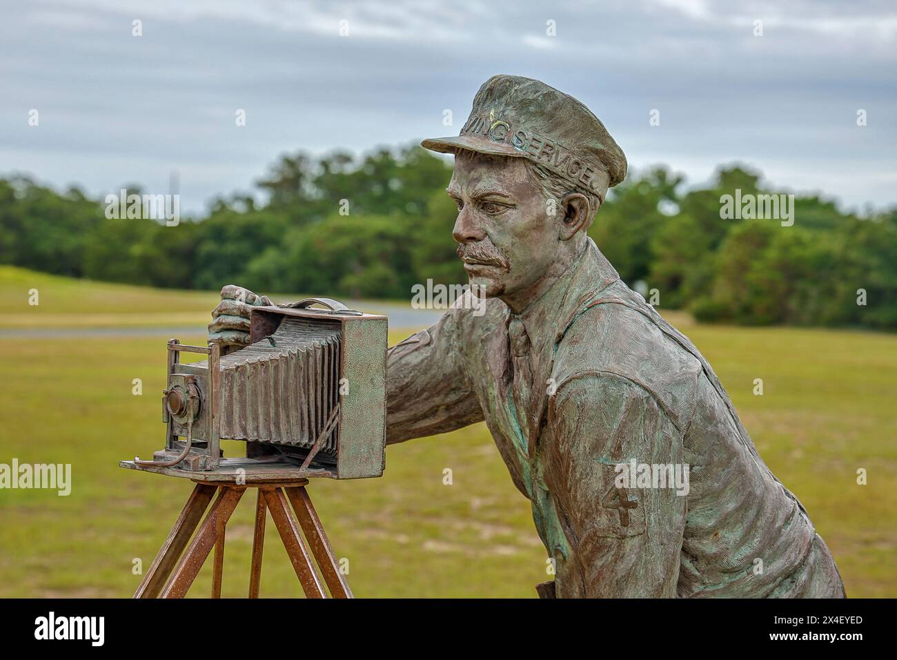 USA, North Carolina, Nags Head. Wilbur and Orville Wright Memorial ...