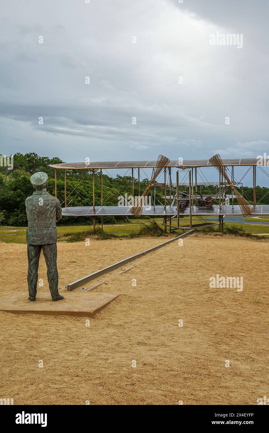 USA, North Carolina, Nags Head. Wilbur and Orville Wright Memorial ...