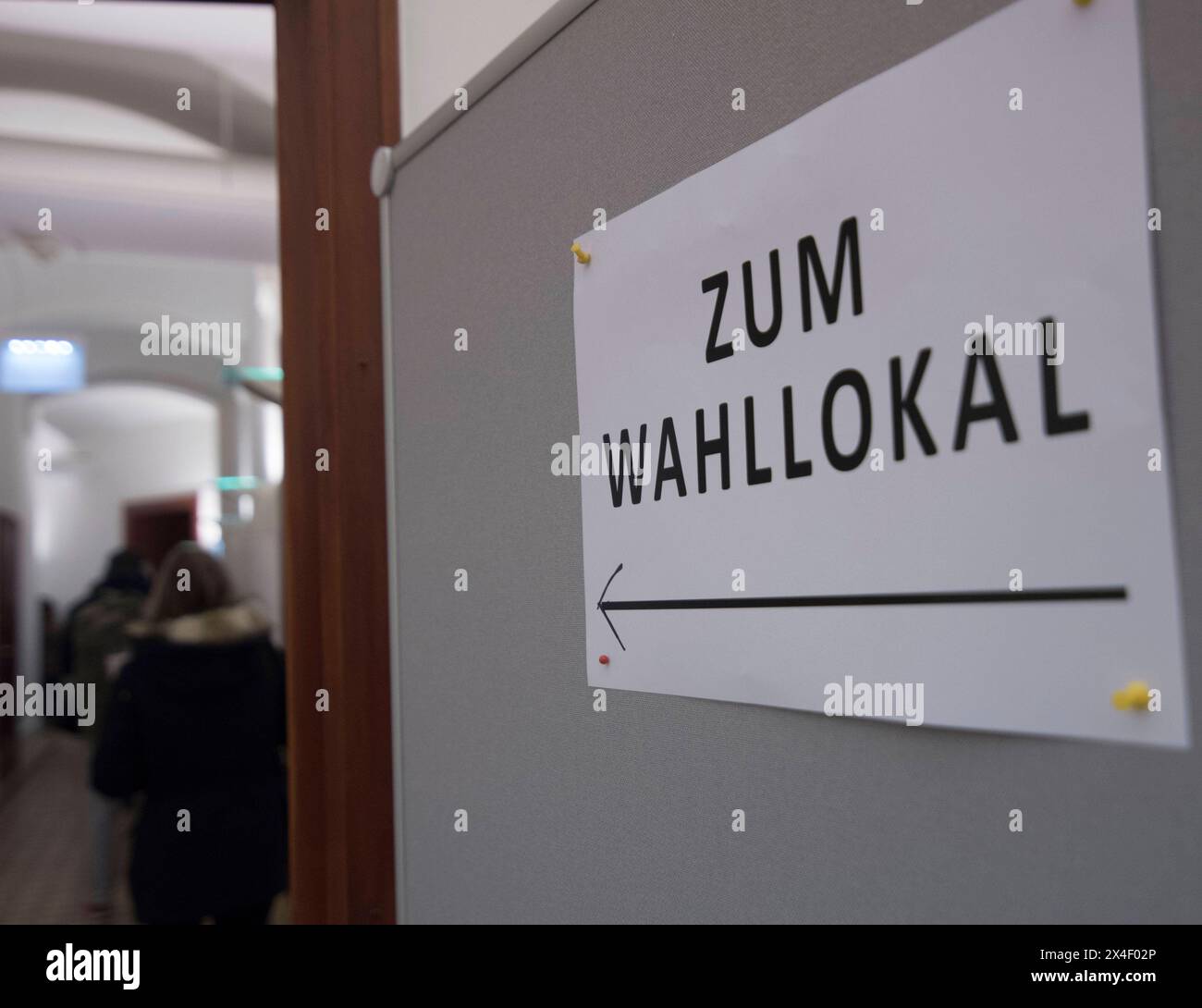 personal voting in an election ,cast a vote personal voting in an ...