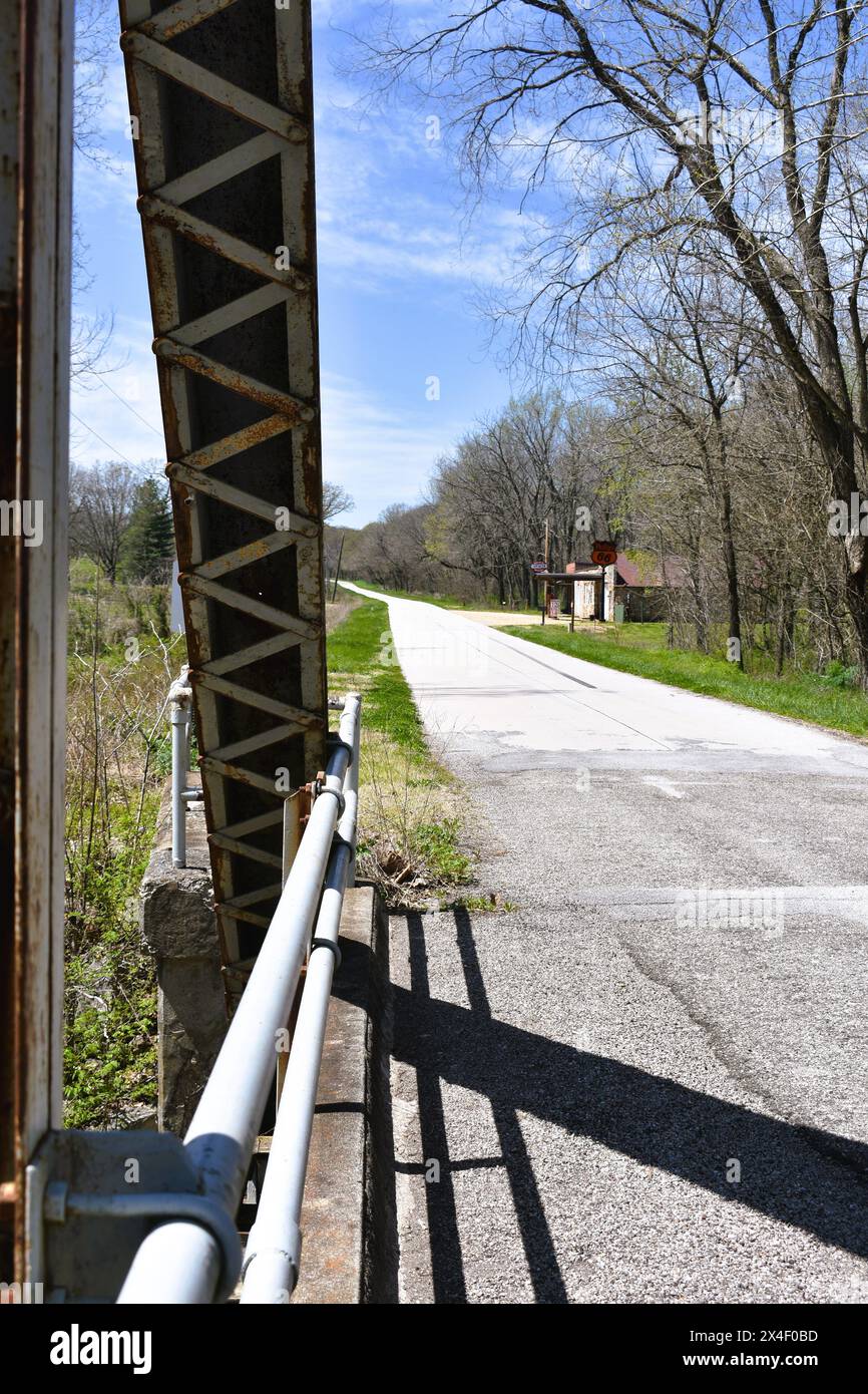 Original route 66 bridge hi-res stock photography and images - Alamy