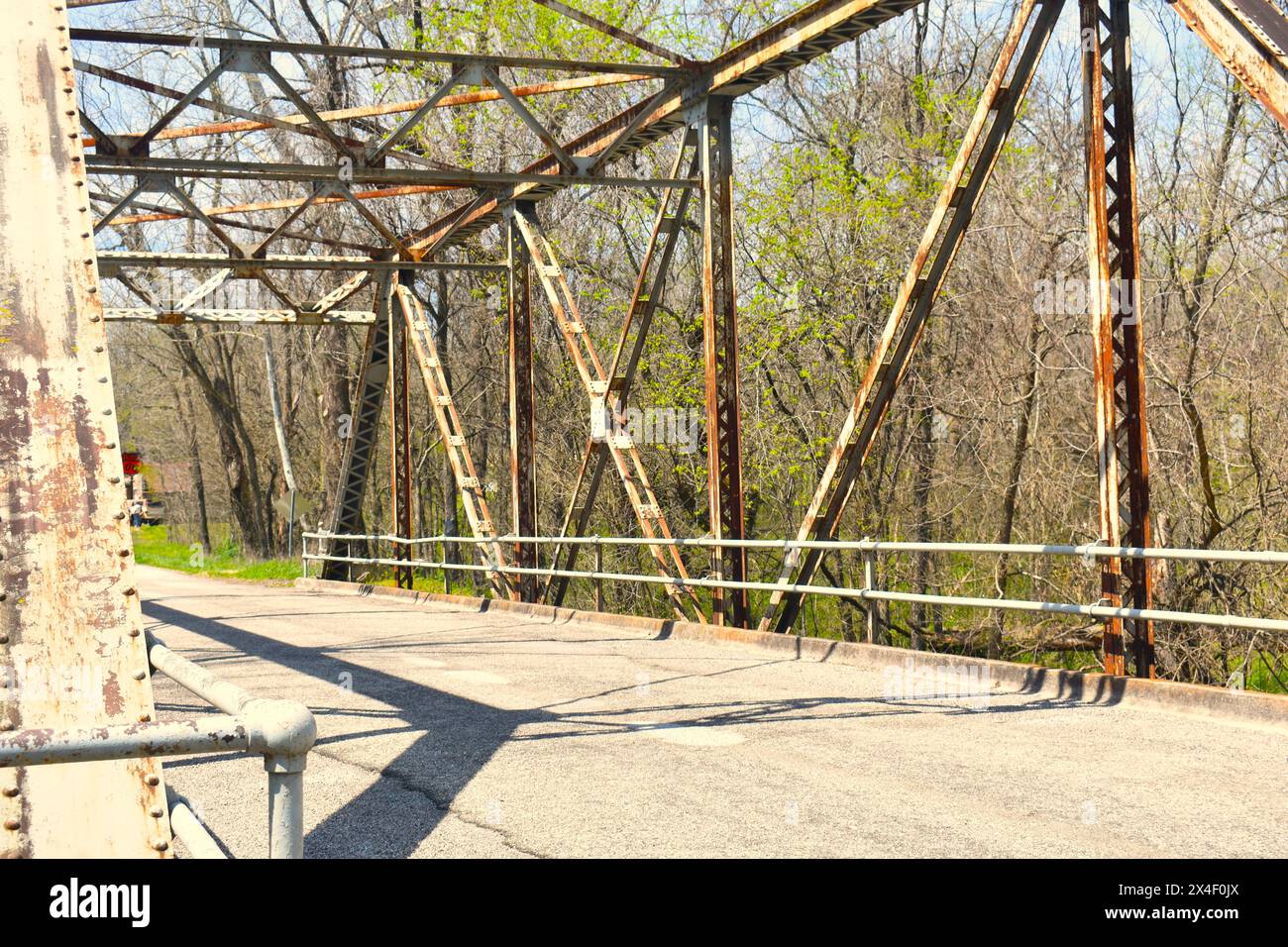 An old steel truss bridge on Old Route 66 at the old town of Spencer ...