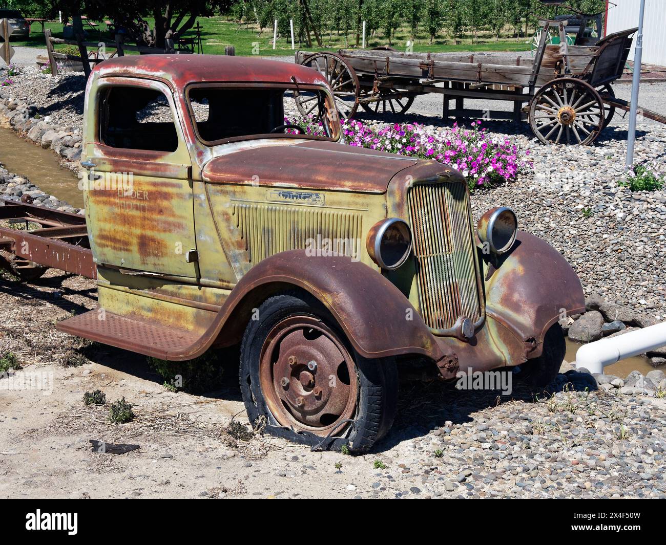 Old vintage rusty truck at a farm. (Editorial Use Only Stock Photo - Alamy