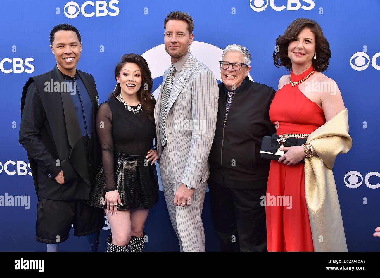 Eric Graise, Fiona Rene, Justin Hartley, Abby McEnany and Robin Weigert ...