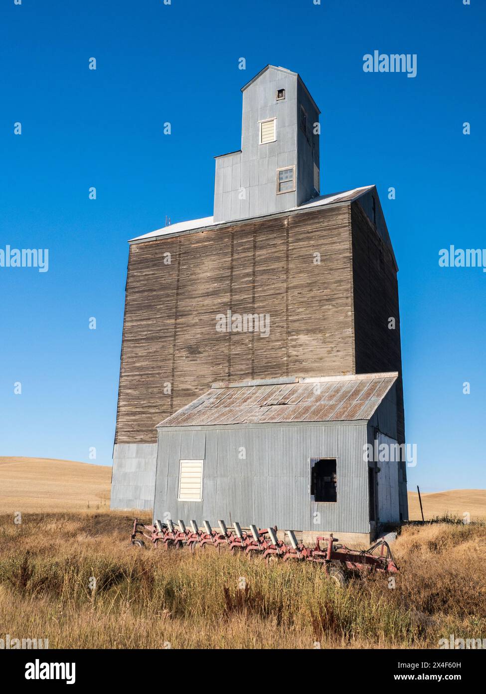 Old wooden silo in a cut field at harvest time in the Palouse Stock ...