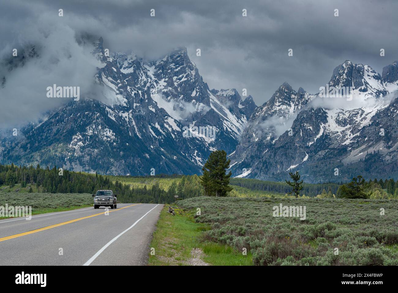 Road to grand teton national park hi-res stock photography and images ...