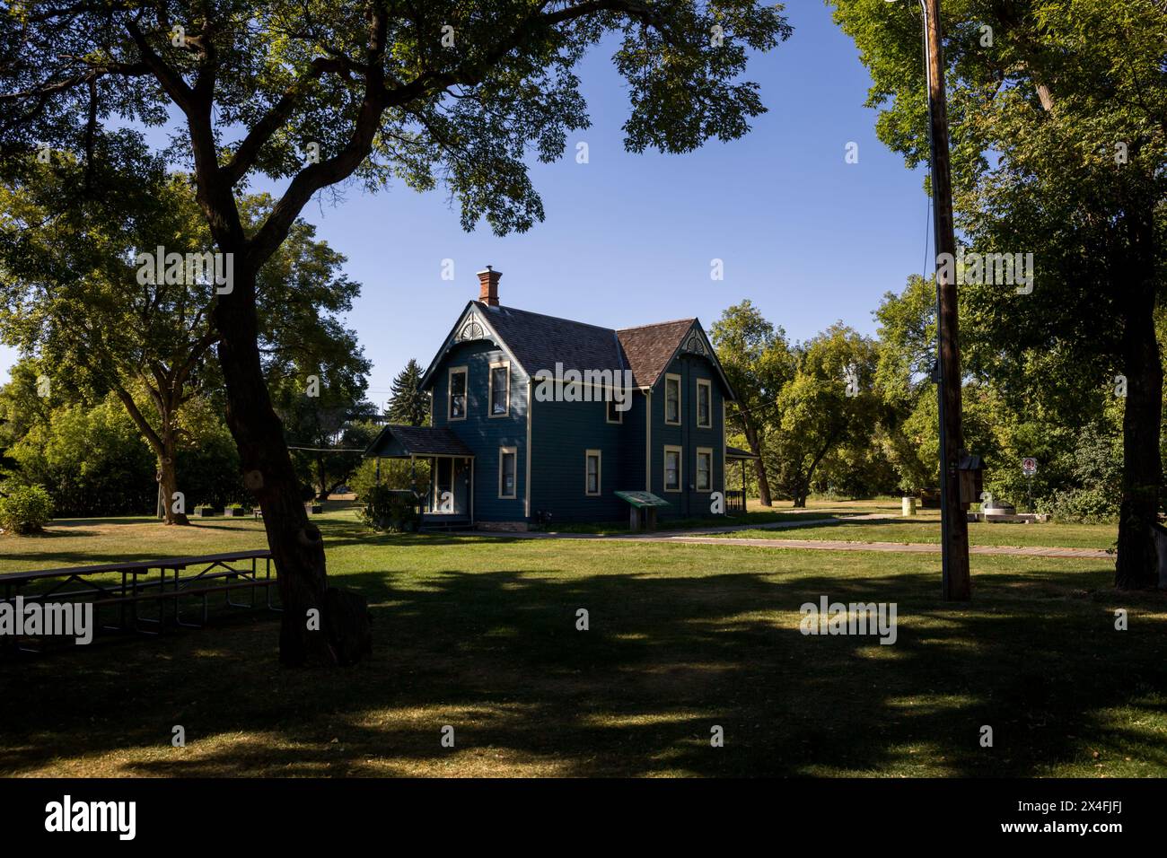 Old Edmonton with historical building and modern architecture Stock ...